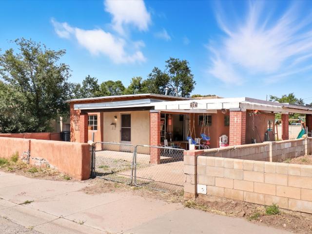 604 W Alameda