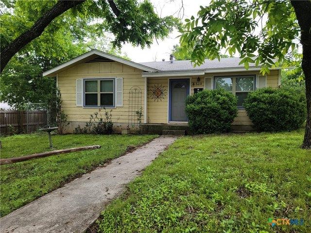 604 W Avenue B, Lampasas, TX 76550