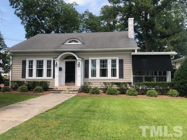604 W Divine St, Dunn, NC 28334