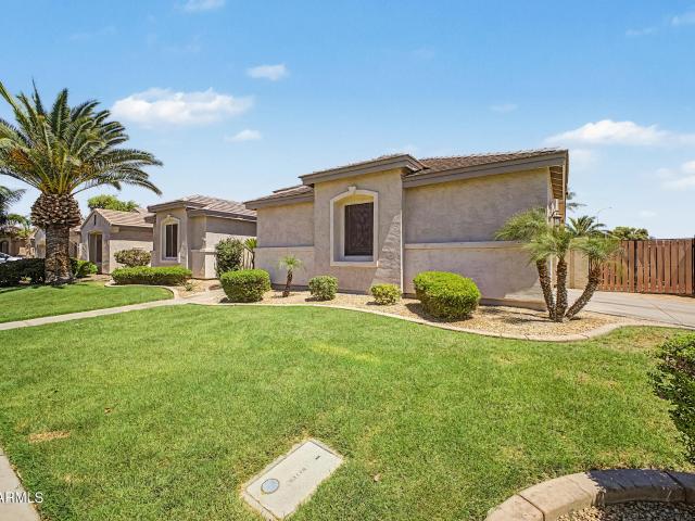 604 w goldfinch way