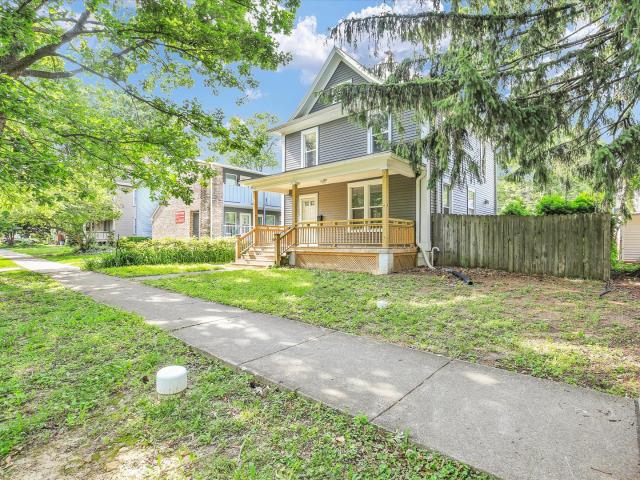 604 W Healey Street