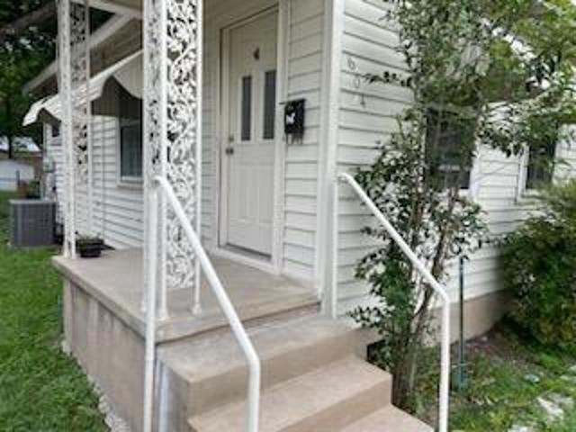 604 W North Loop Blvd
