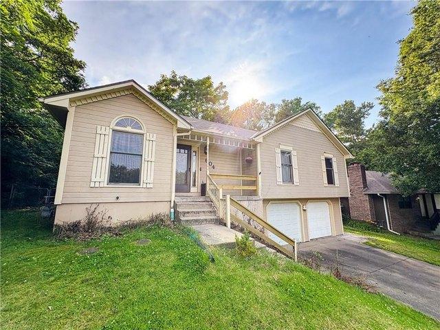 604 Wren Way, Warrensburg, MO 64093