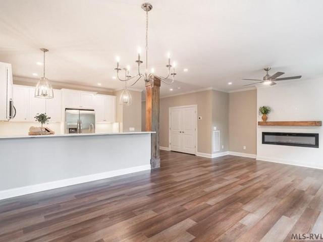 604 Tanglewood Dr, Bracey, VA 23919