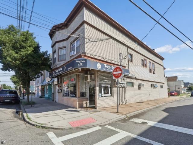 604 Van Houten Ave