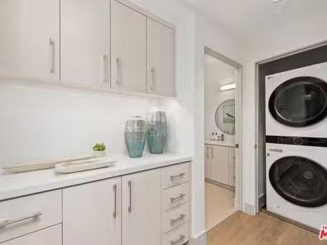 60547852 130S S Sepulveda Blvd #404