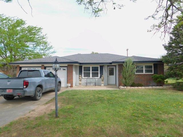 6054 Sunset Dr, Guymon, OK 73942