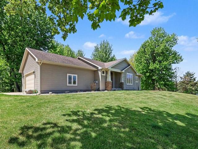6054 S Moorland Rd, Ravenna, MI 49451