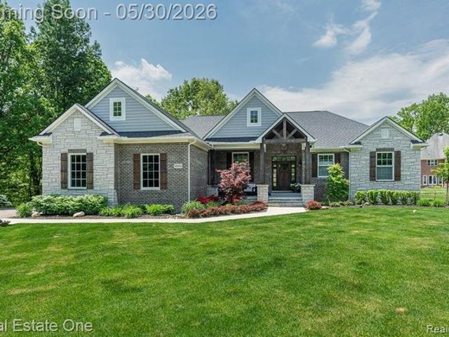 60553 Pennington Way, Washington Township, MI 48306