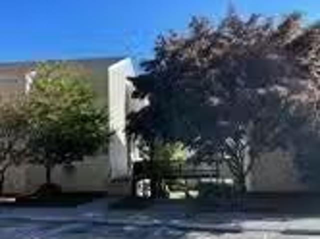 60554272 1105 Village Dr