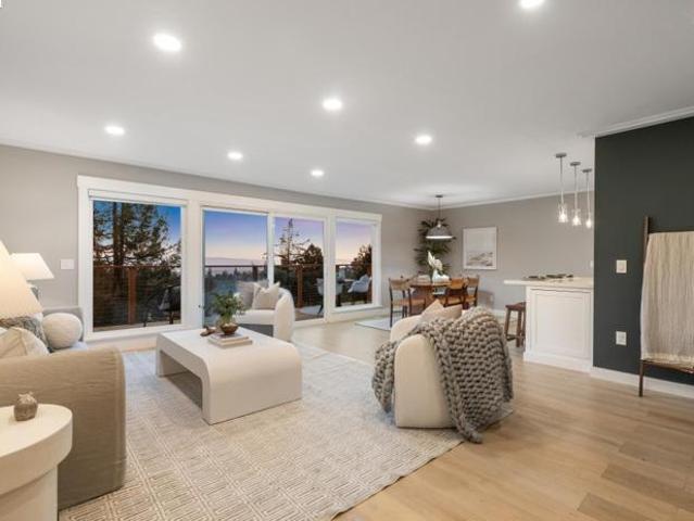 6055 Snake Rd, Oakland, CA 94611