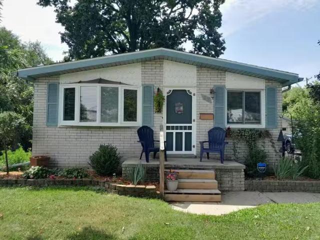 60567650 82 Michigan St #HOME