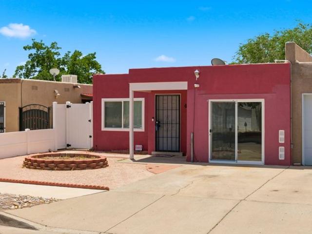 6056 Kilmer Ave NW, Albuquerque, NM 87120