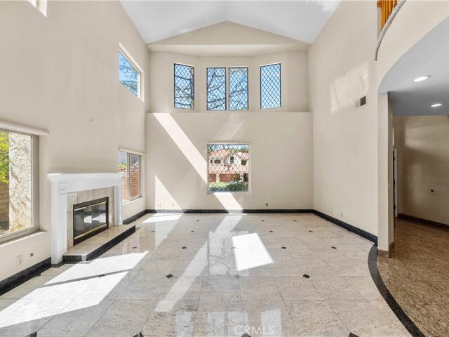 6056 Lake Lindero Dr, Agoura Hills, CA 91301 | MLS #SR26074