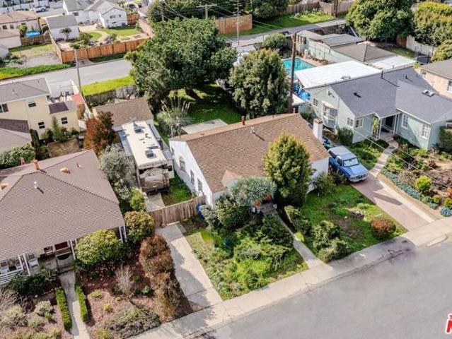 6056 W 82nd St, Los Angeles, CA 90045