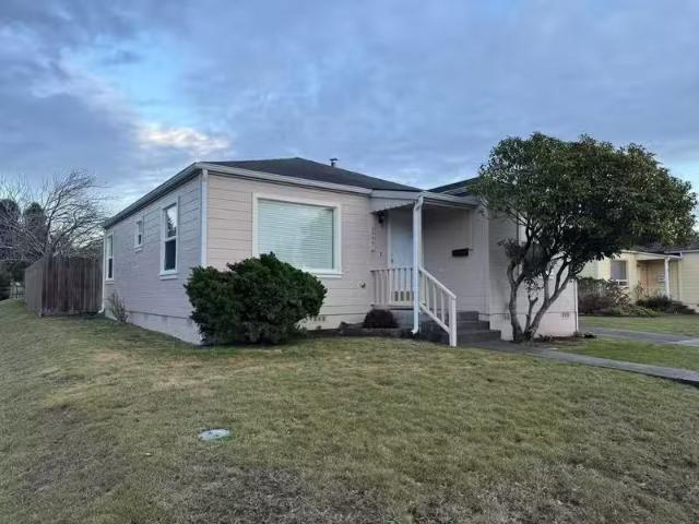 60574498 2905 P St