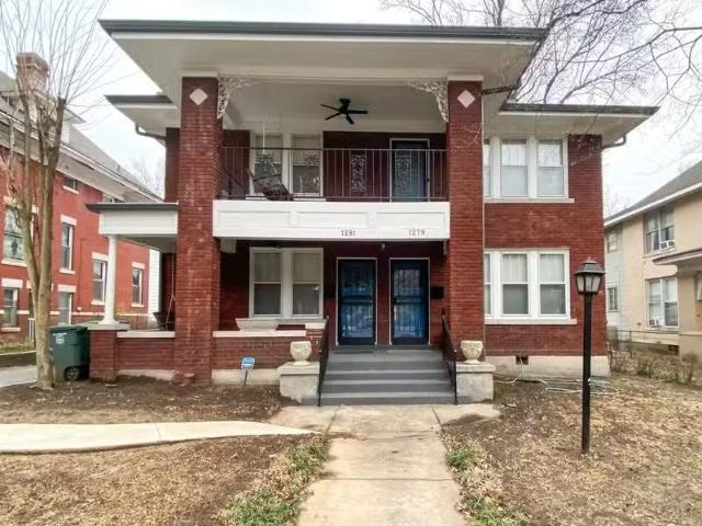 60575428 1281 Carr Ave