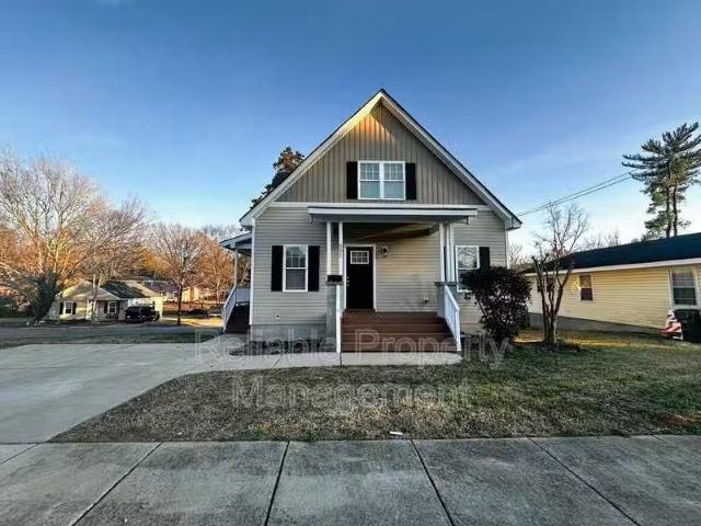 60577674 501 Fisher St