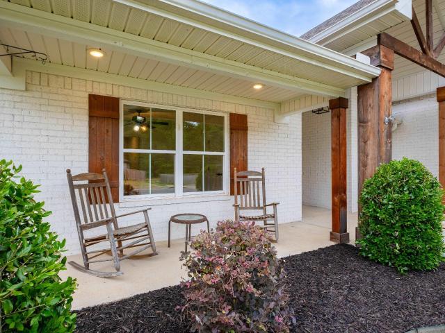 6057 Meridian Drive