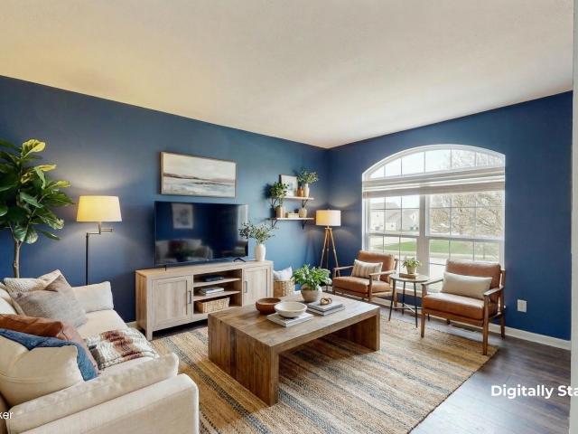 6057 Edgemont Way