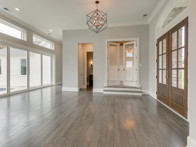 6057 Stone Cliff Ln, Franklin, TN 37064 | MLS #3145 | Compass