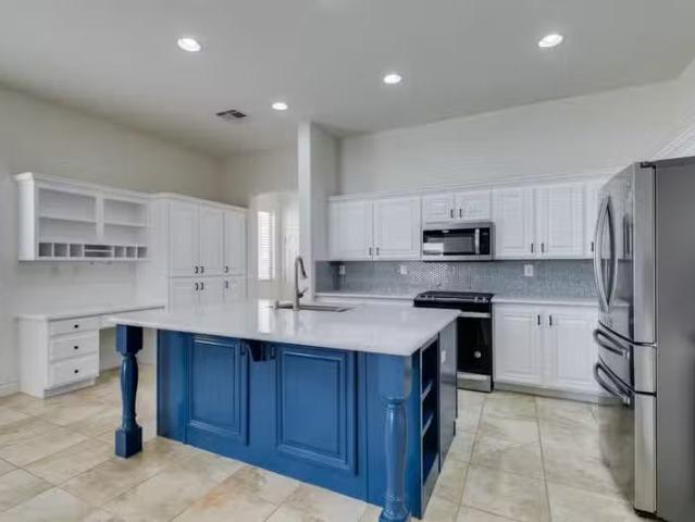 60587190 280 Via Di Citta Dr