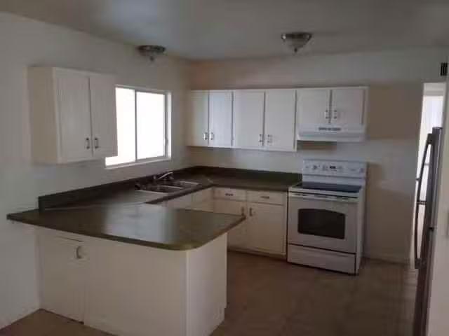 60588577 9026 W Magnum Dr