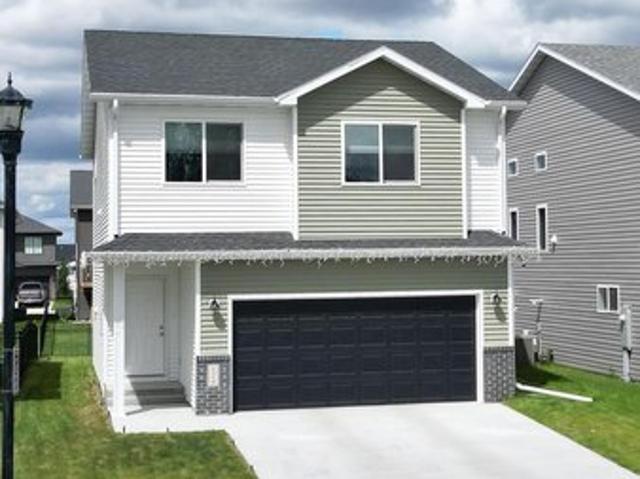 6058 Martin Ln W, West Fargo, ND 58078