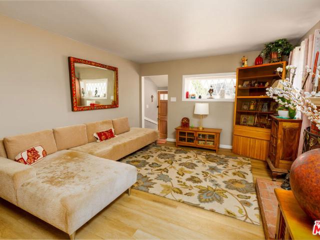 6058 W 76th Street