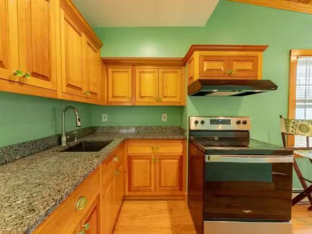 60595226 47 Stuart Ave #2