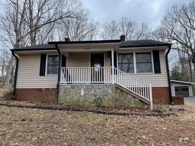 60596132 1423 Old Farmer Rd