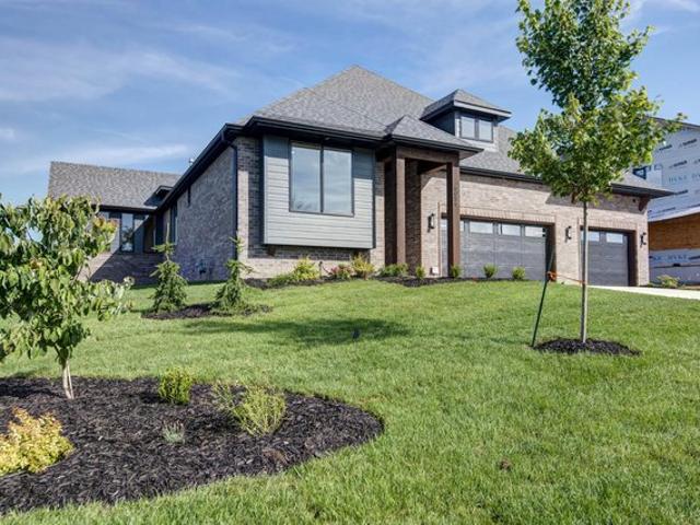 6059 S Clay Ave, Springfield, MO 65810