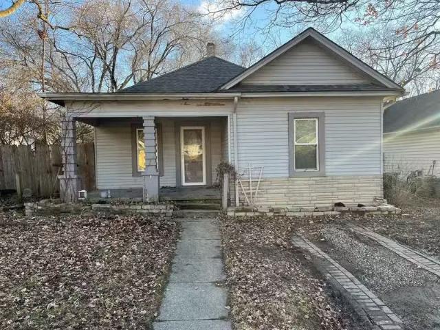 60501818 1113 Potomac Ave
