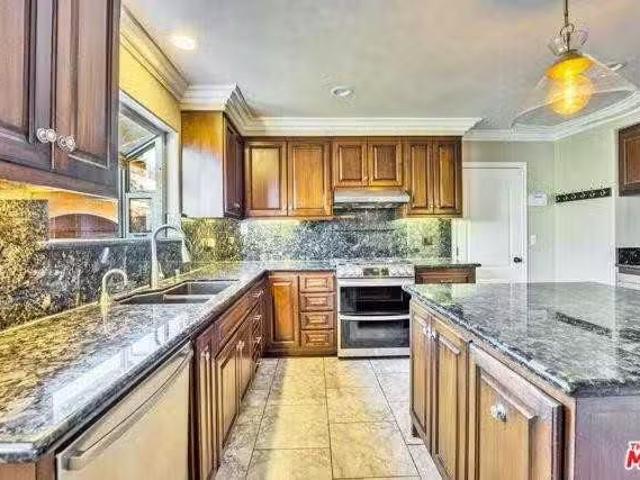 60507315 23363 Erwin St