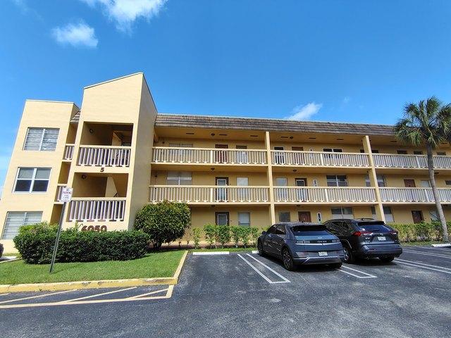 6050 NW 64th Ave Apt 102, Tamarac, FL 33319