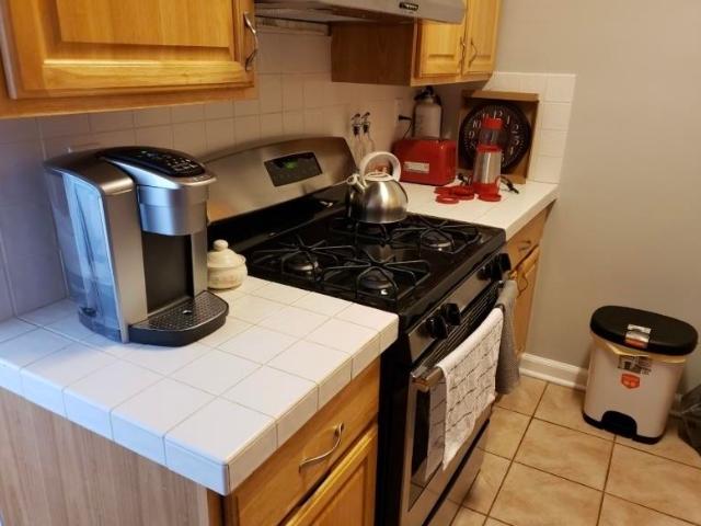 6050 Blvd East # 12D