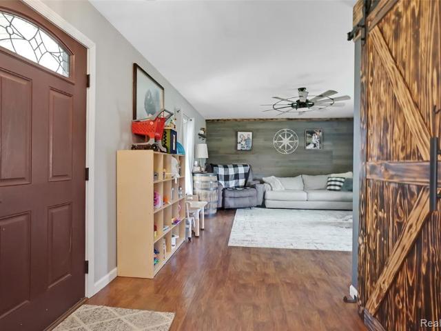 6050 Brophy Road