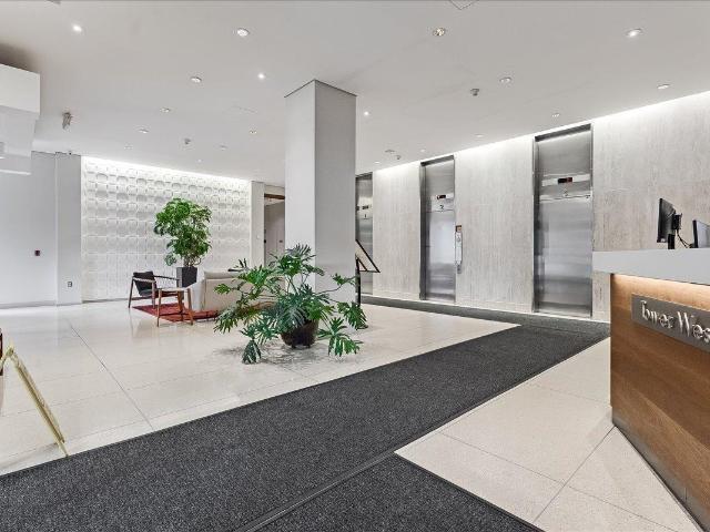 6050 Kennedy Blvd # 15G