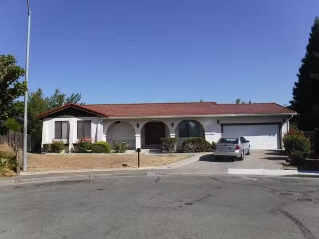 60512330 2021 Windsor Pl