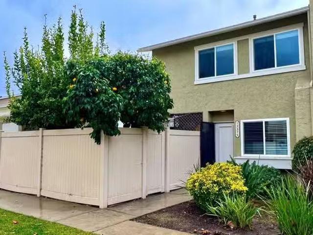 60512614 13375 Birch Tree Ln