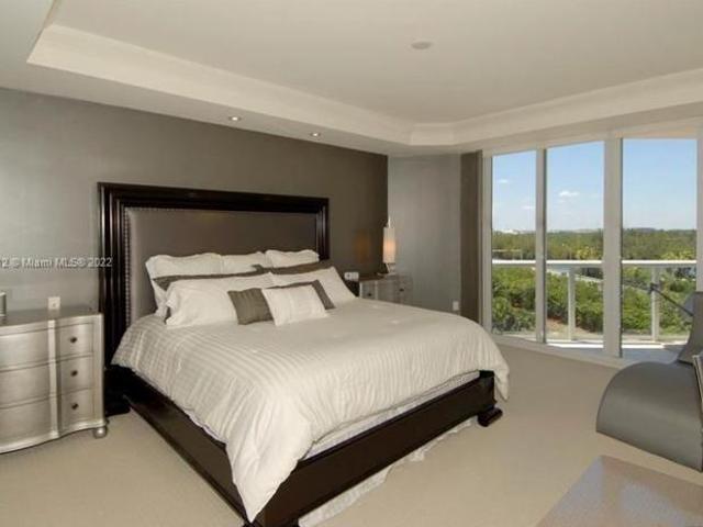 6051 N Ocean Dr 703, Hollywood, FL