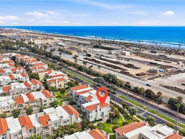 6051 Broadstone Cir, Huntington Beach, CA 92648