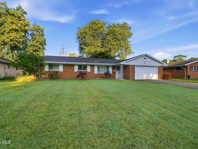 6051 E Benalex Dr, Toledo, OH 43612