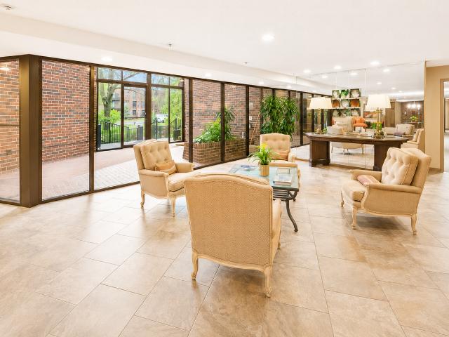 6051 Laurel Avenue # 207