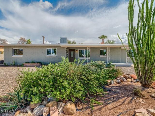 6052 E 17th St, Tucson, AZ 85711