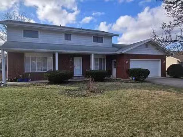 60532847 1005 N Tyrone Dr