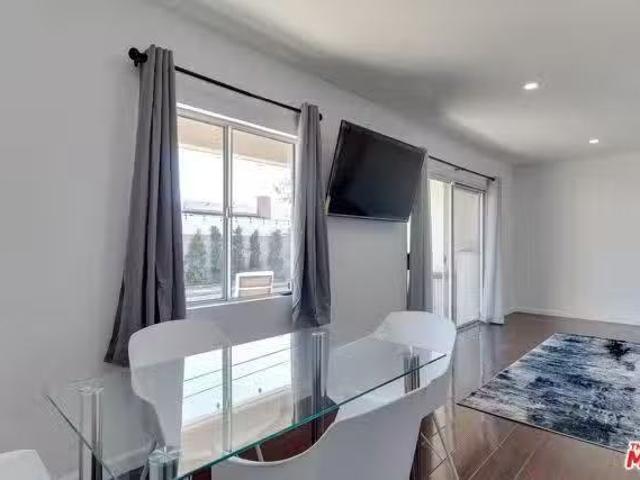 60535874 8122 Wynne Ave