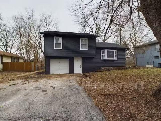 60537743 8307 E 110th St