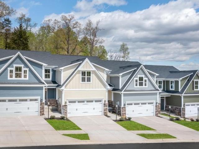 6053 Lancing Dr, Sykesville, MD 21784