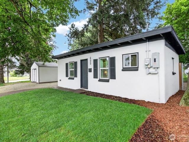 605 32nd Ave, Longview, WA 98632